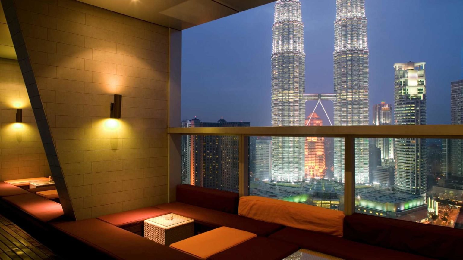 15 Best Rooftop Restaurants In Mumbai For Romantic Dinner