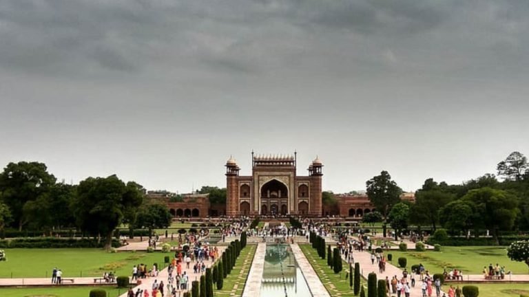Explore Agra - Ultimate Guide To Taj Mahal & More