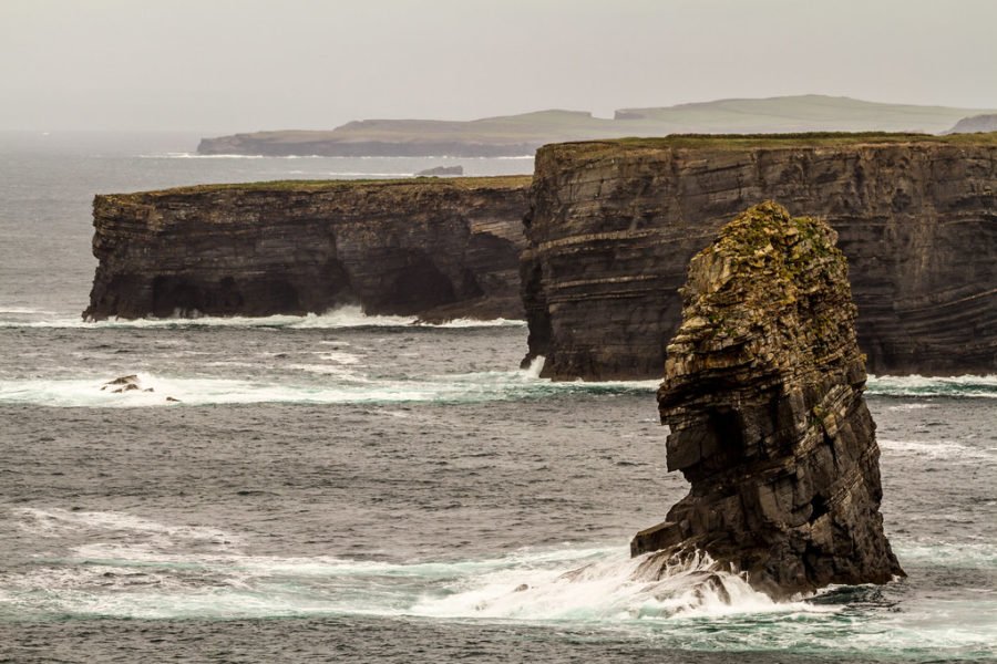 Kilkee Cliff Walk Guide: Trail, Parking & Useful Info (2024)