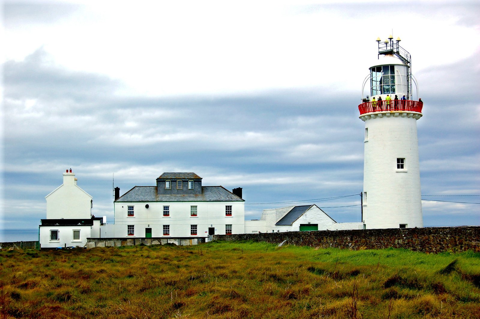 Kilkee Cliff Walk Guide: Trail, Parking & Useful Info (2024)